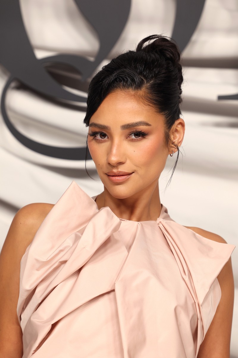 Shay Mitchell Ryan Silverstein Bacia Shay Mitchell's Partner And