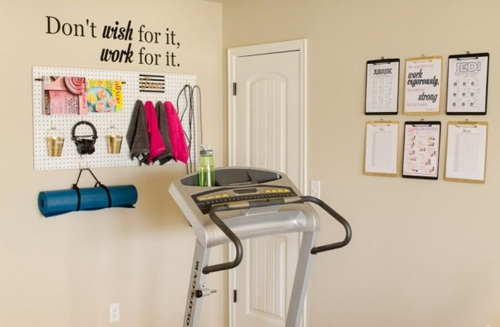 10 Small-Space Home Gym Hacks for Your Tiny Apartment - Brit + Co