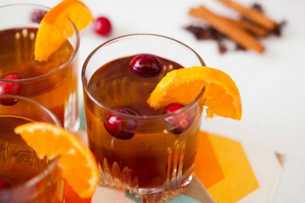 15 Thanksgiving Cocktail Recipes to Liven Up Your Holiday - Brit + Co