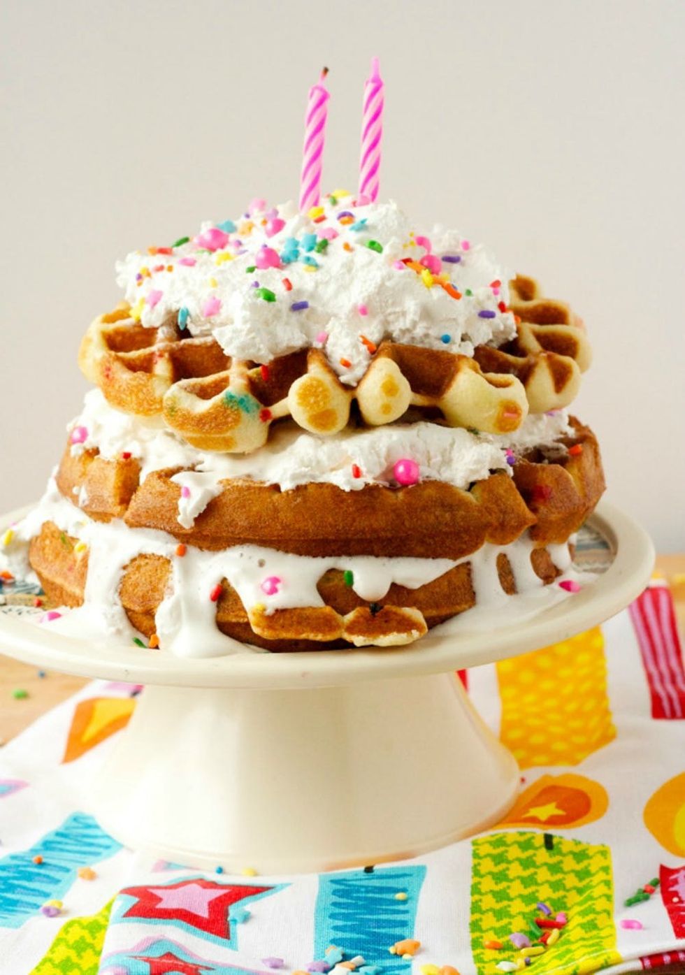 17 Wild Waffle Wedding Cakes to Wow Any Event! - Brit + Co